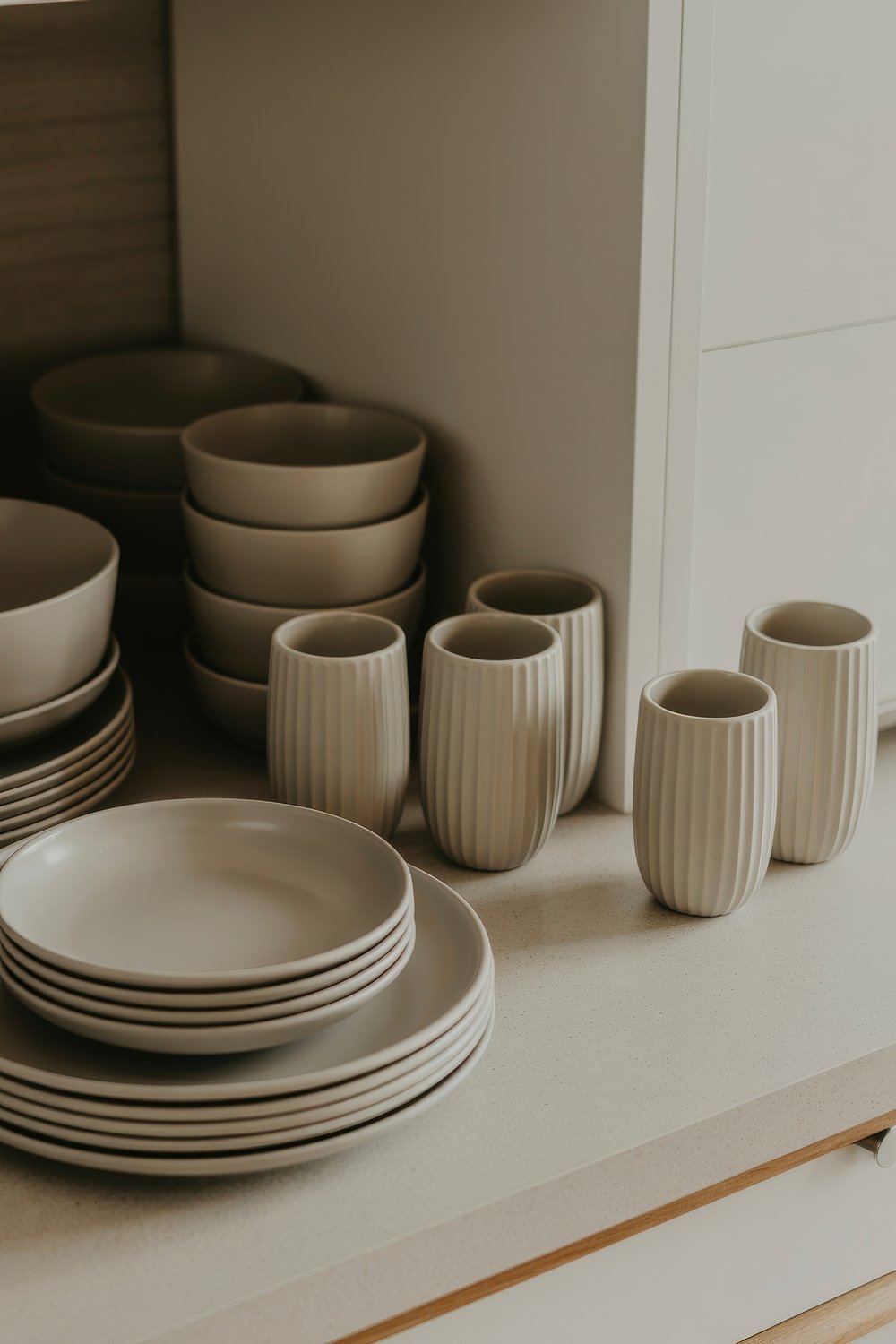 Kitchen Essentials For First Apartment: 18 Genius Must-Haves