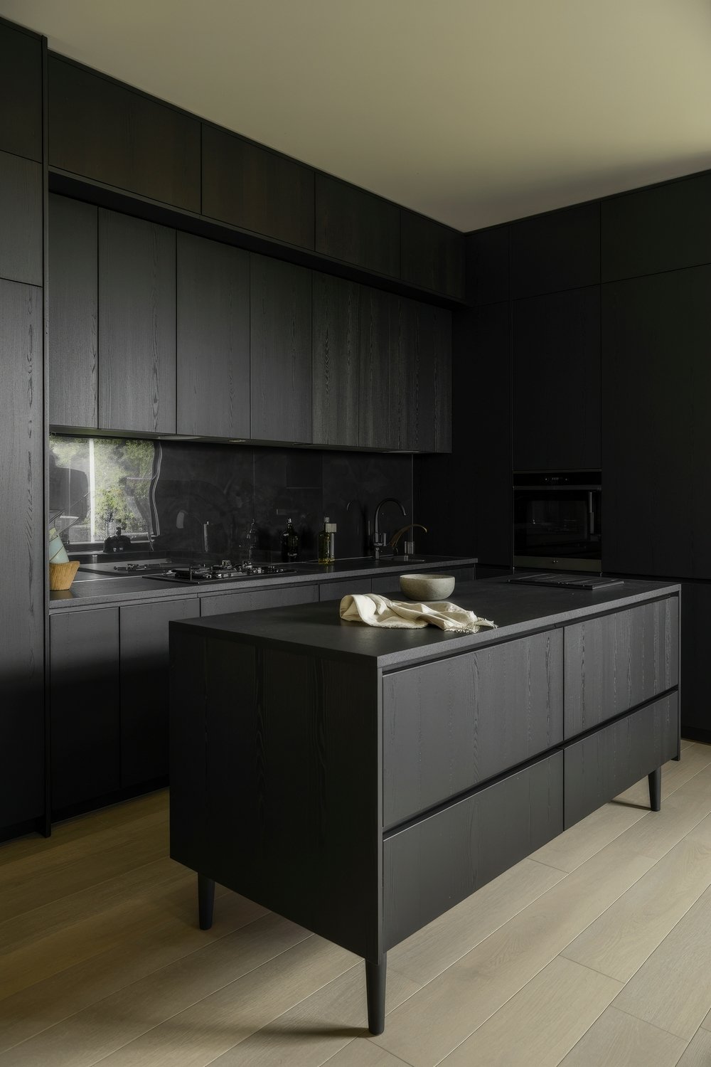 Modern Black Kitchen: 18 Stunning Ideas To Try